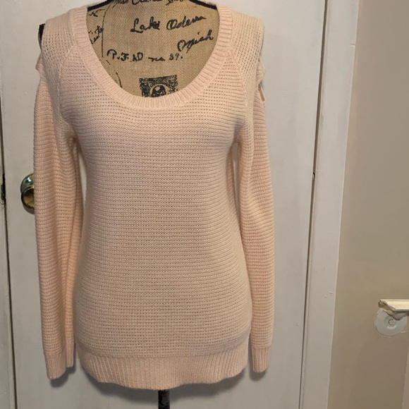 VENUS | Sweaters | Venus Light Pink Sweater | Poshmark